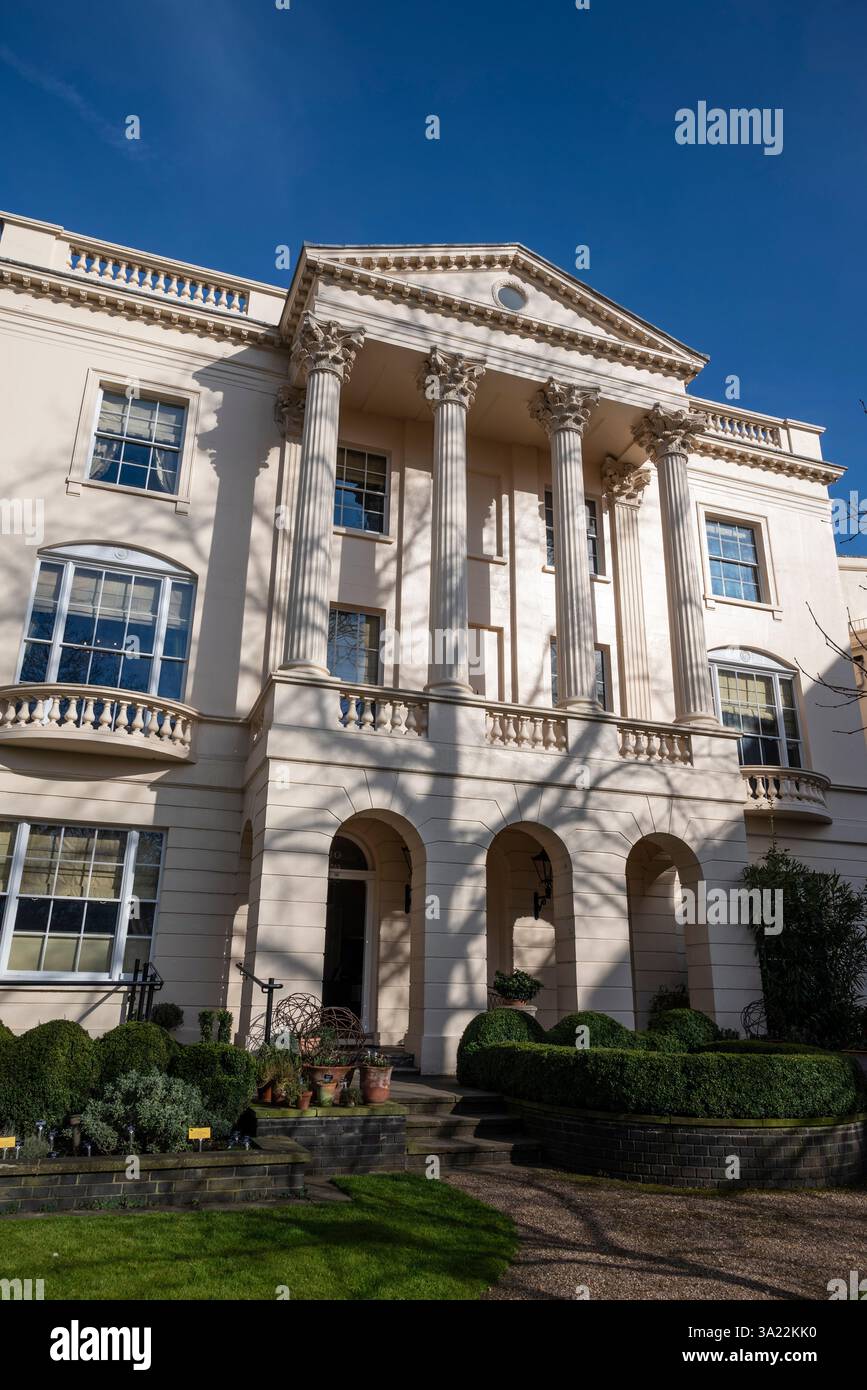 Neo-classical building St Andrews Place Medical Prescient, London ...