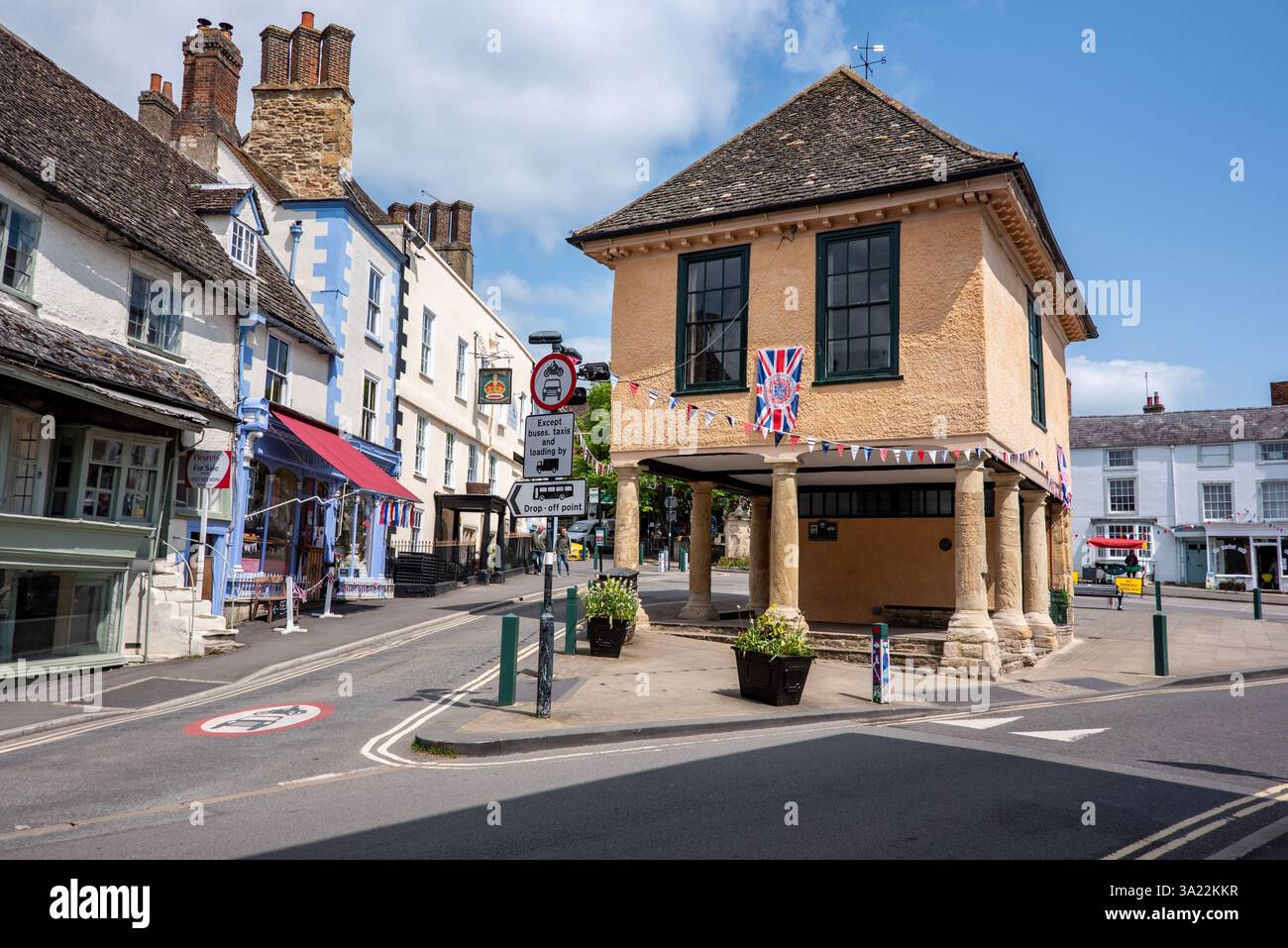 The old town hall, Faringdon, Oxfordshire, UK Stock Photo - Alamy