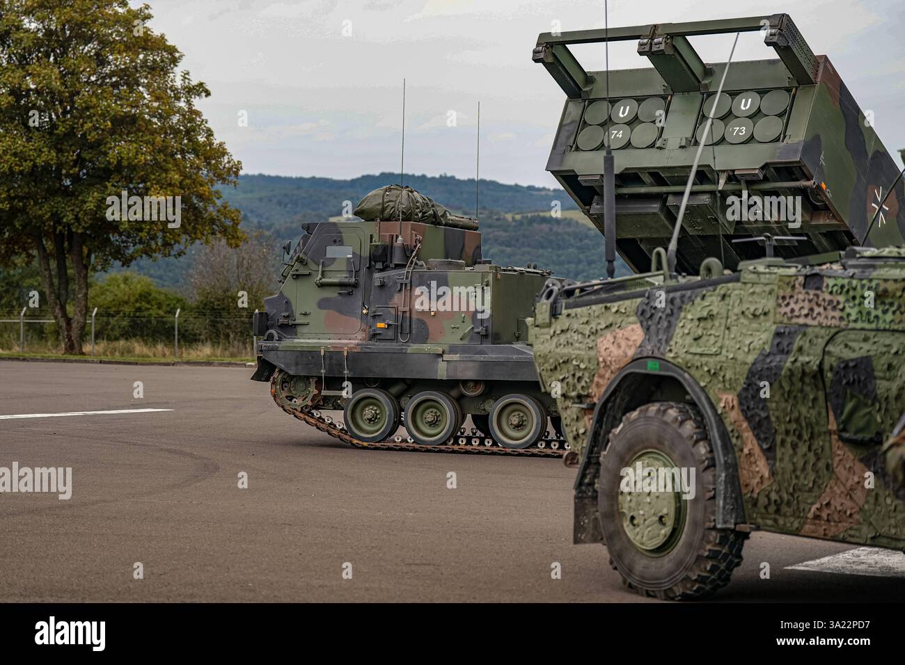 Deutschland, Europa Bundeswehrfahrzeuge, gepanzerte Fahrzeuge ...