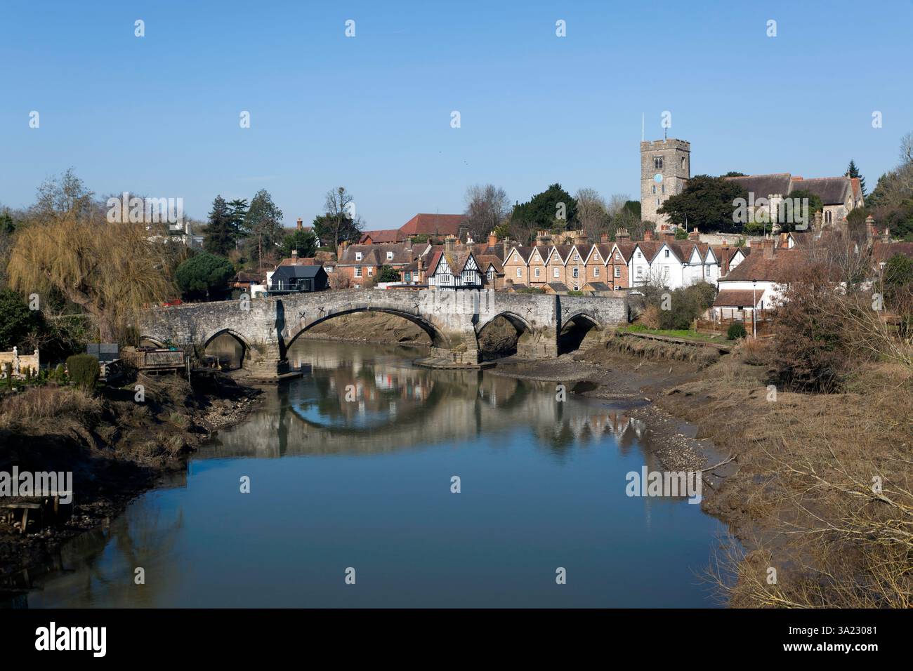 The Medieval Bridge across the River Medway at Aylesford Kent Stock ...