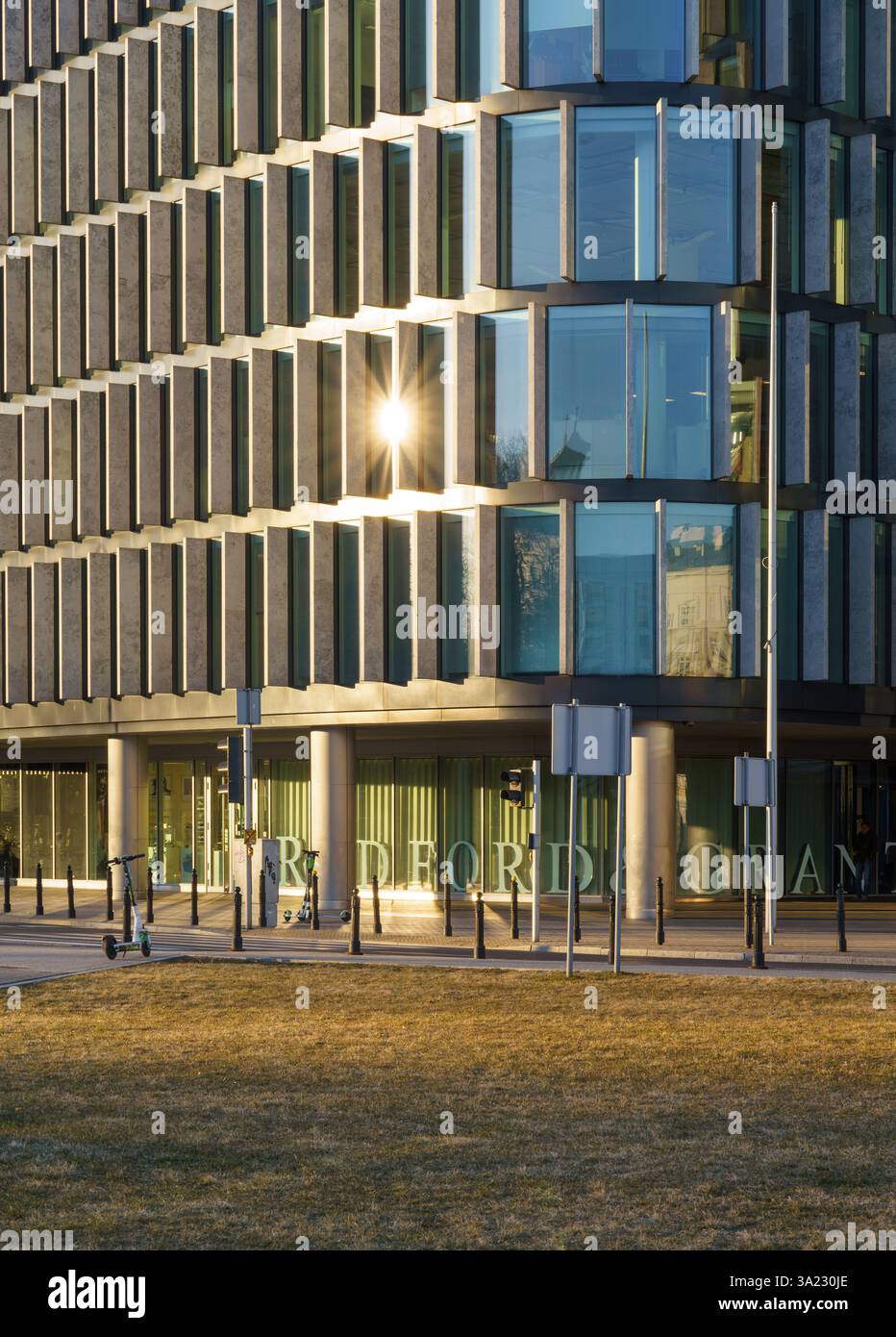 Luxury office building Metropolitan designed by Norman Foster in one of ...