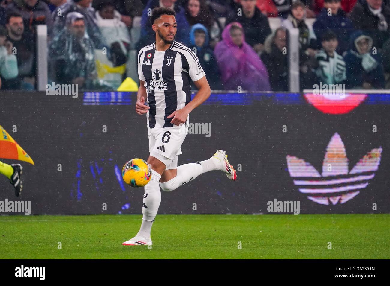 Turin, Italy. 9 Mar, 2025. Lloyd Kelly, during Juventus FC against ...