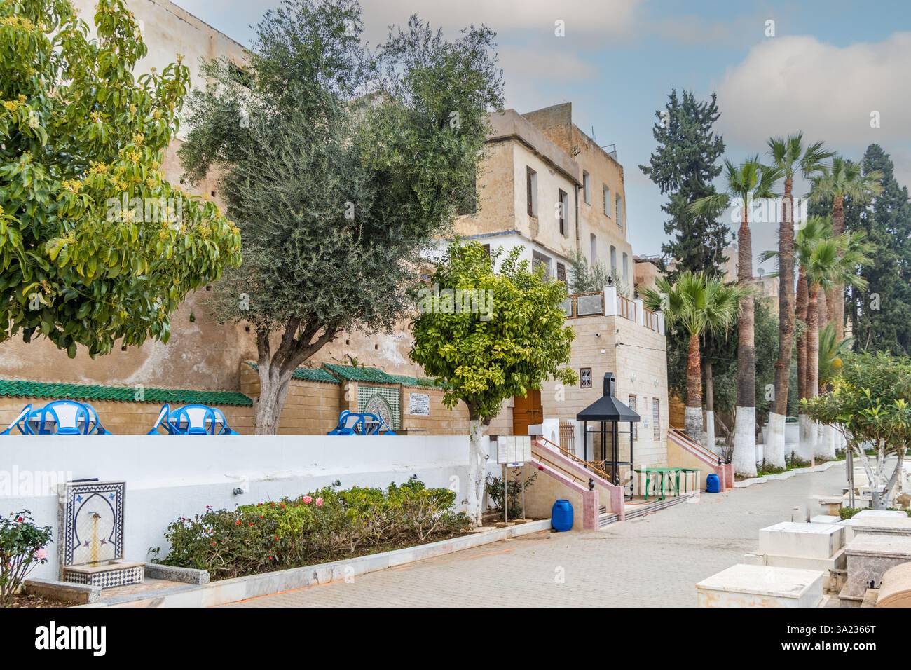 The historical Jewish cemetery of The Ibn Danan Synagogue (from the ...