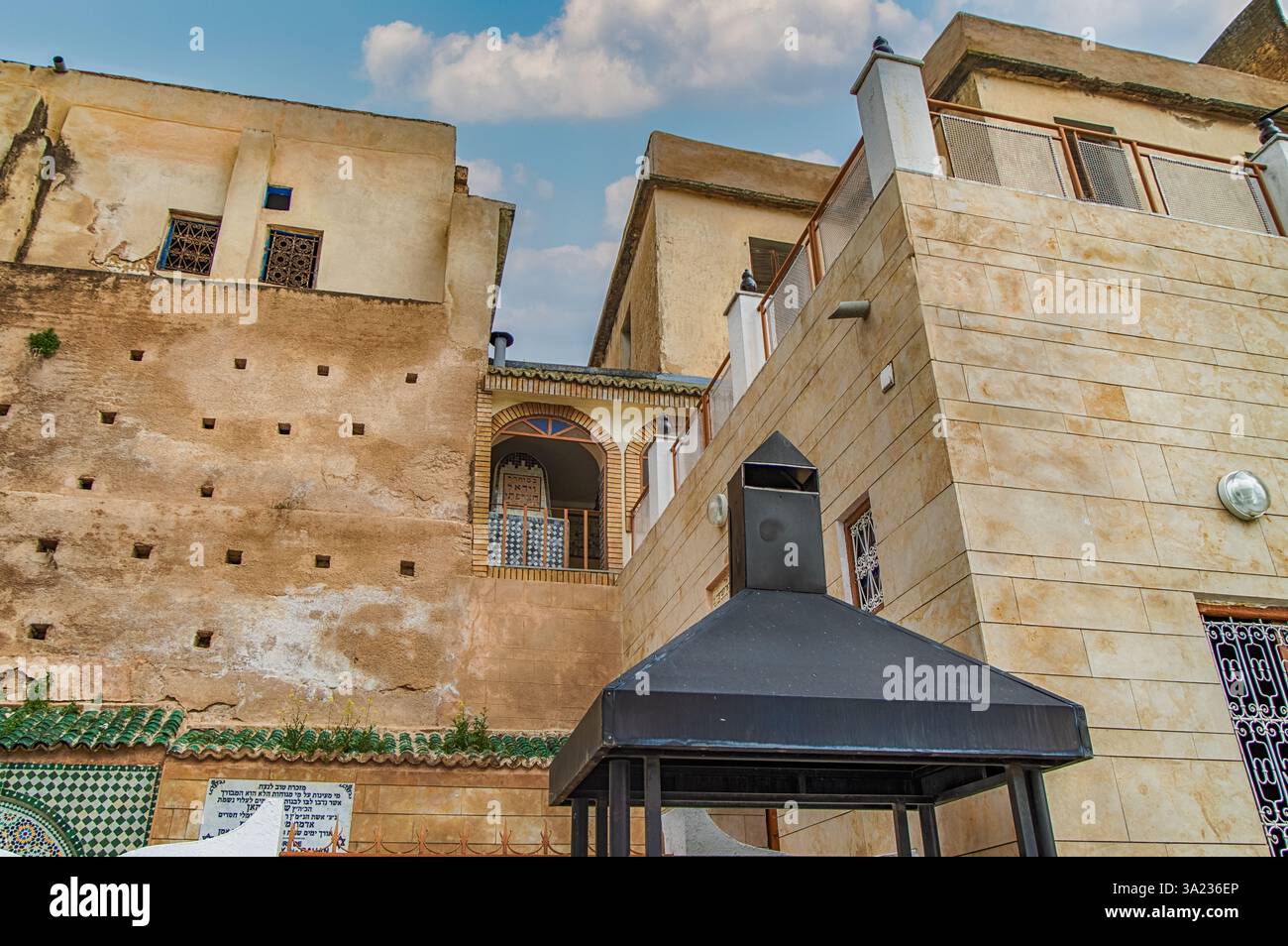 The historical Jewish cemetery of The Ibn Danan Synagogue (from the ...