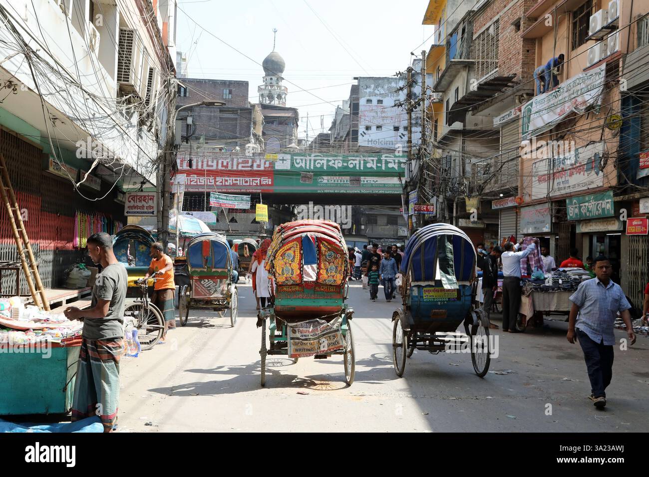 Old buildings bangladesh hi-res stock photography and images - Alamy