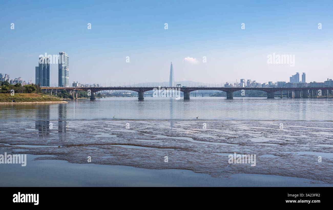 View of Han river Hangang and urban cityscape of Seoul, capital of ...