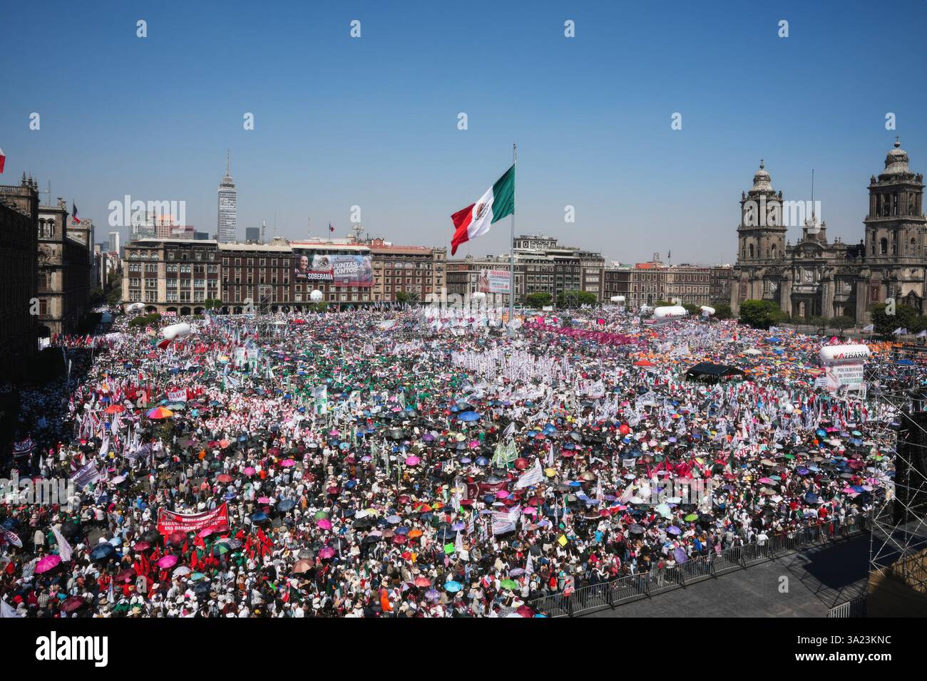 Mexico City, Mexico. 09th Mar, 2025. Hundreds of thousands of Mexicans ...