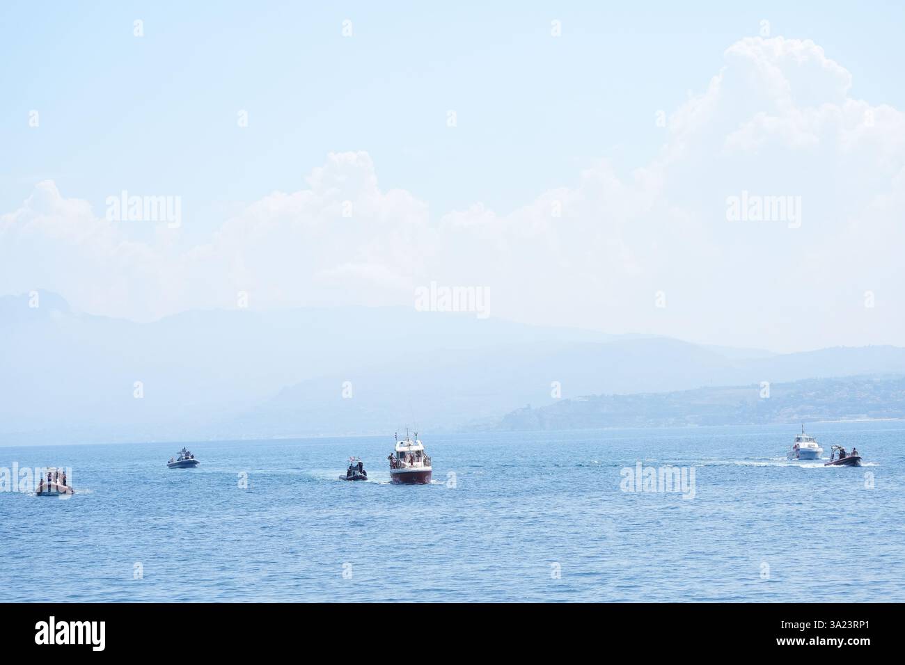 The fire service dive boat with the body bag returns to Porticello ...