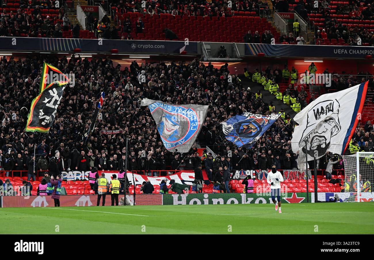 Liverpool vs psg 2025 anfield hi-res stock photography and images - Alamy