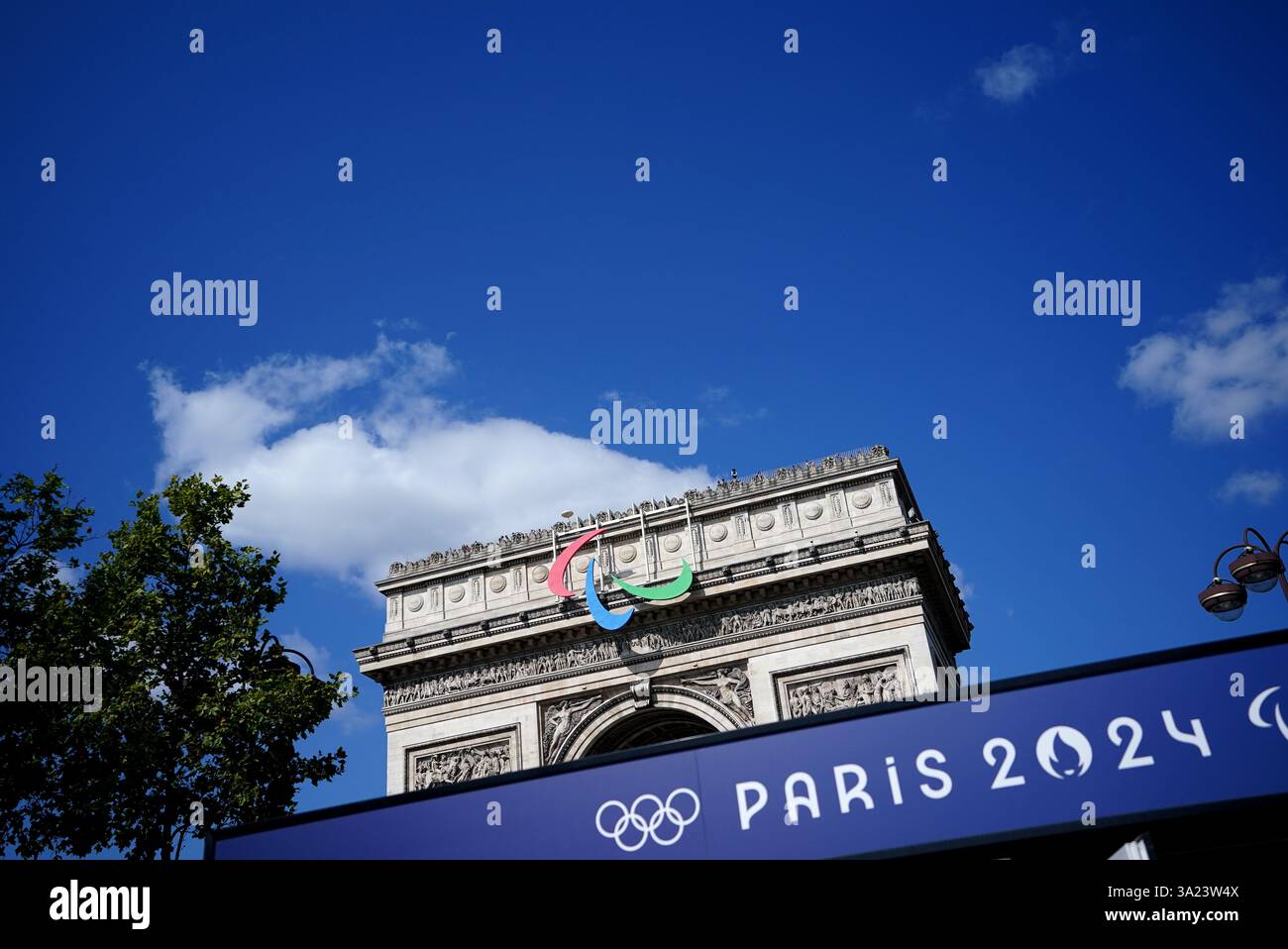 The Paralympic Symbol on the Arc de Triomphe ahead of the Paris 2024 ...