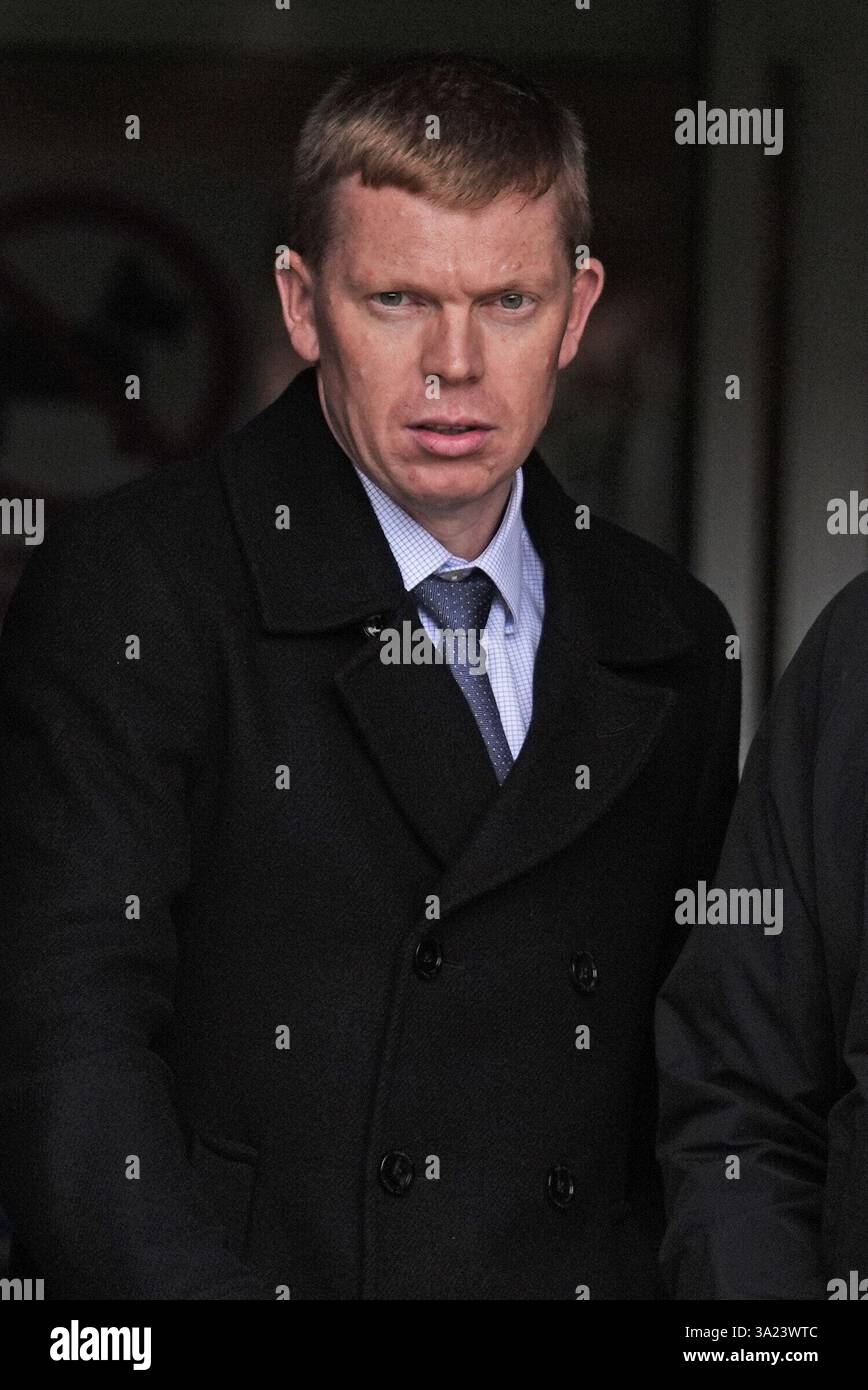 Stuart Laurence leaving Glasgow Sheriff Court, where he is a witness in ...