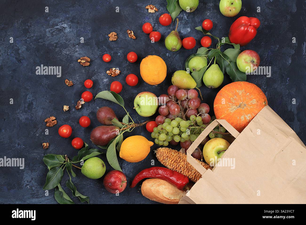 Organic fresh food in an eco-friendly bag. Healthy natural food ...