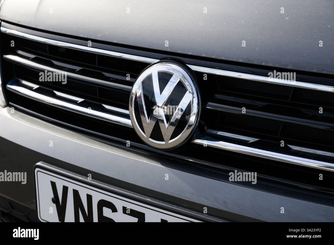 Front vw grille hi-res stock photography and images - Alamy