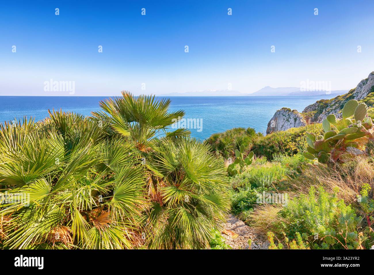 Splendid sunny day on cape Zaferanno and national park Orientata Pizzo ...