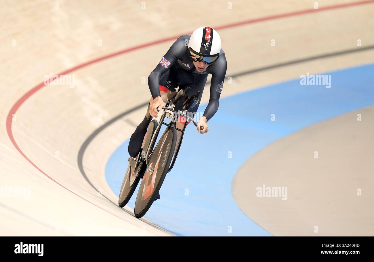 Great Britain's Finlay Graham competes in the Men's C3 3000m Individual ...