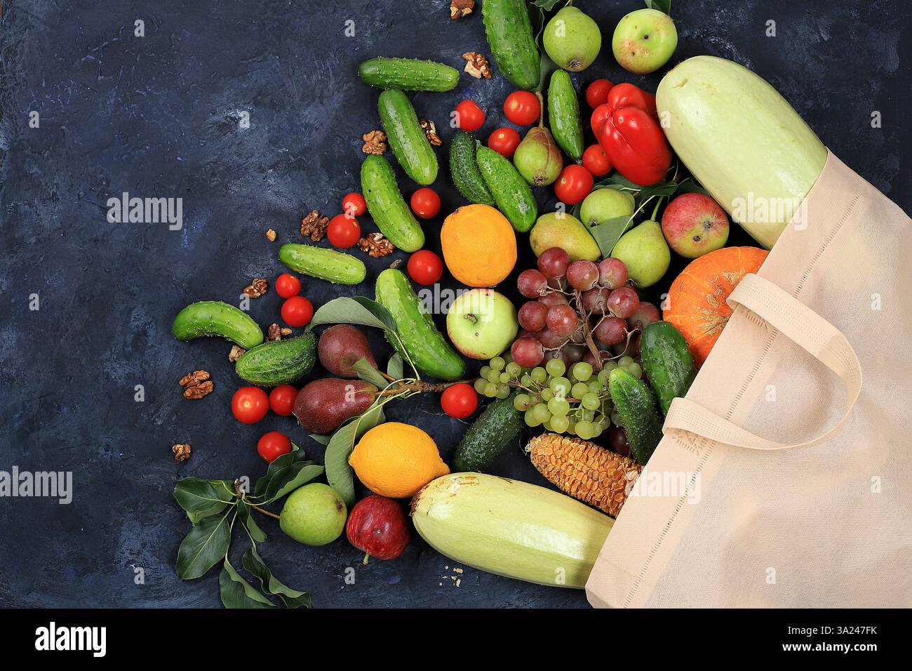 Healthy natural food in eco bag, healthy lifestyle concept, zero waste ...