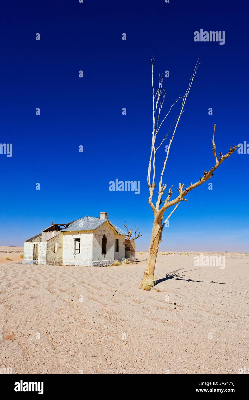 Abandoned Garub Railway Station, Lüderitz, Kharas, Namibia, Africa ...