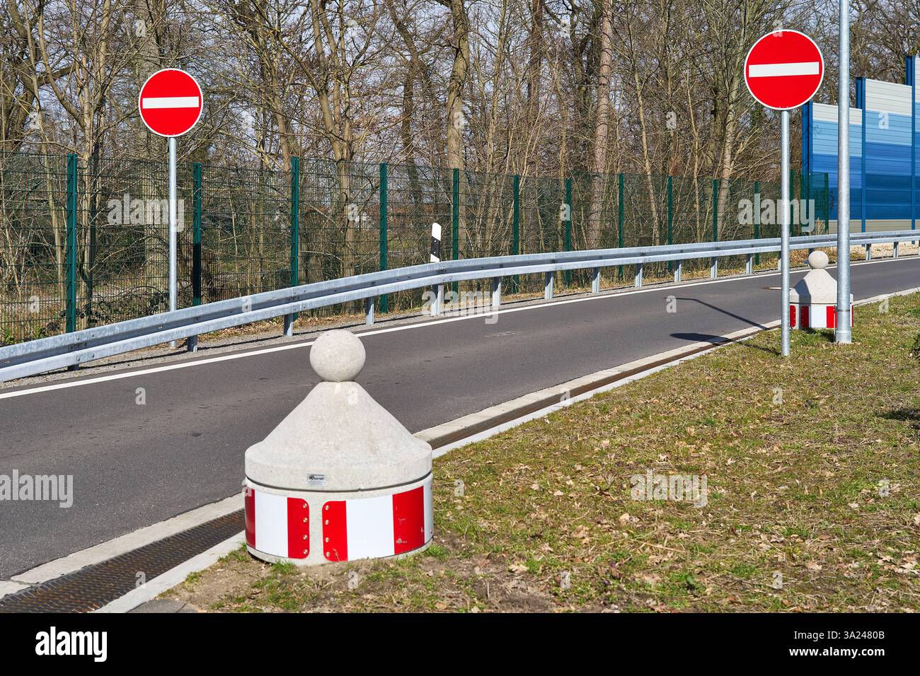 4 einfahrt hi-res stock photography and images - Alamy
