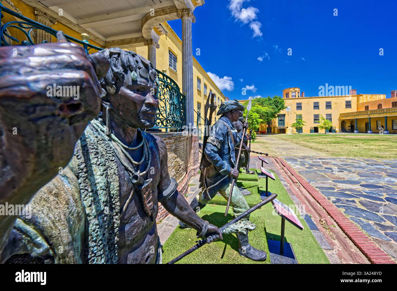 Castle Of Good Hope, Statues of Kings, Castle of Good Hope, Fortress ...