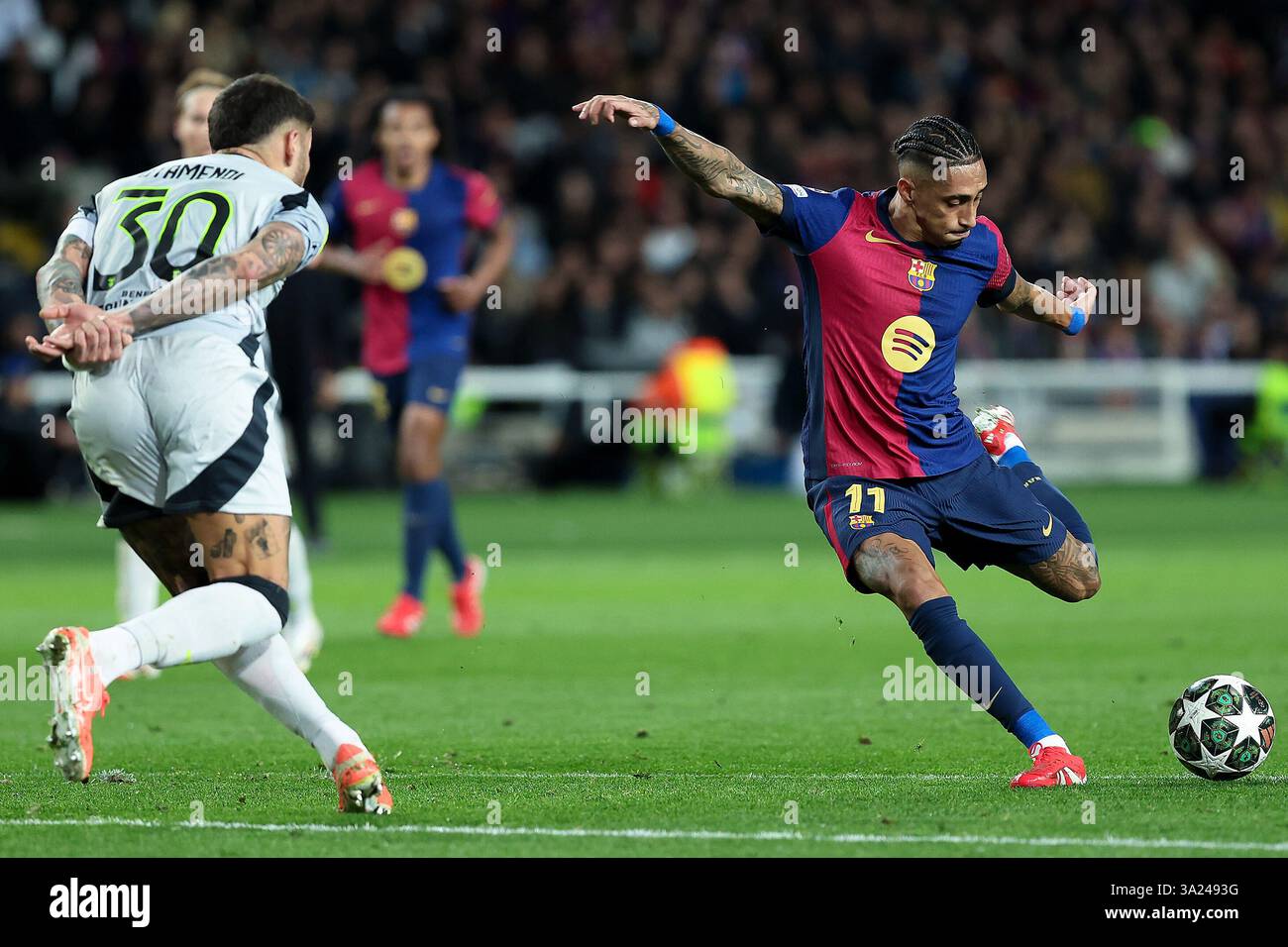 Barcelona, Germany. 11th Mar, 2025. Fussball UEFA Champions League ...