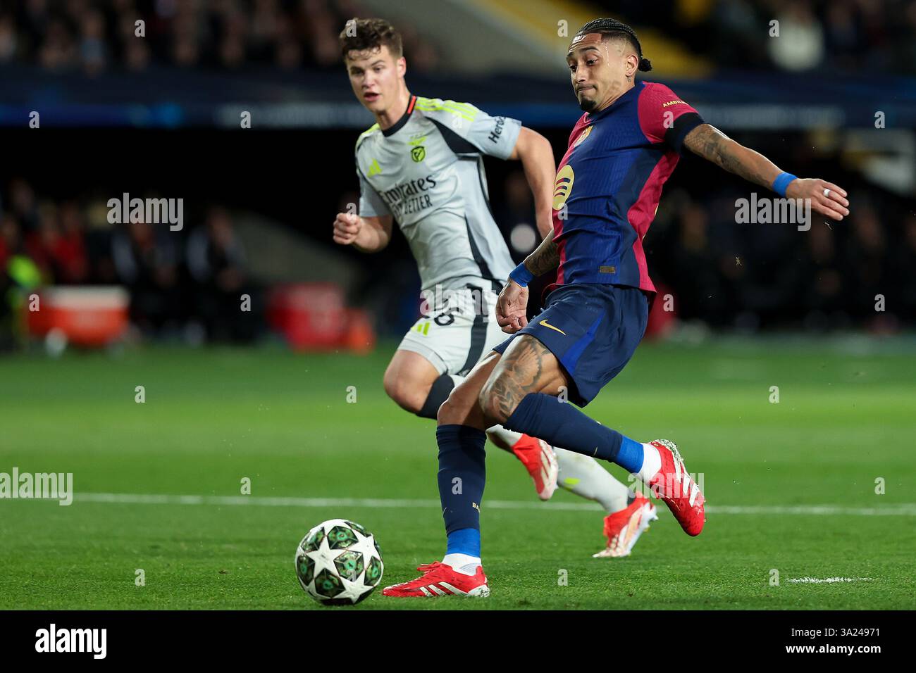 Barcelona, Germany. 11th Mar, 2025. Fussball UEFA Champions League ...