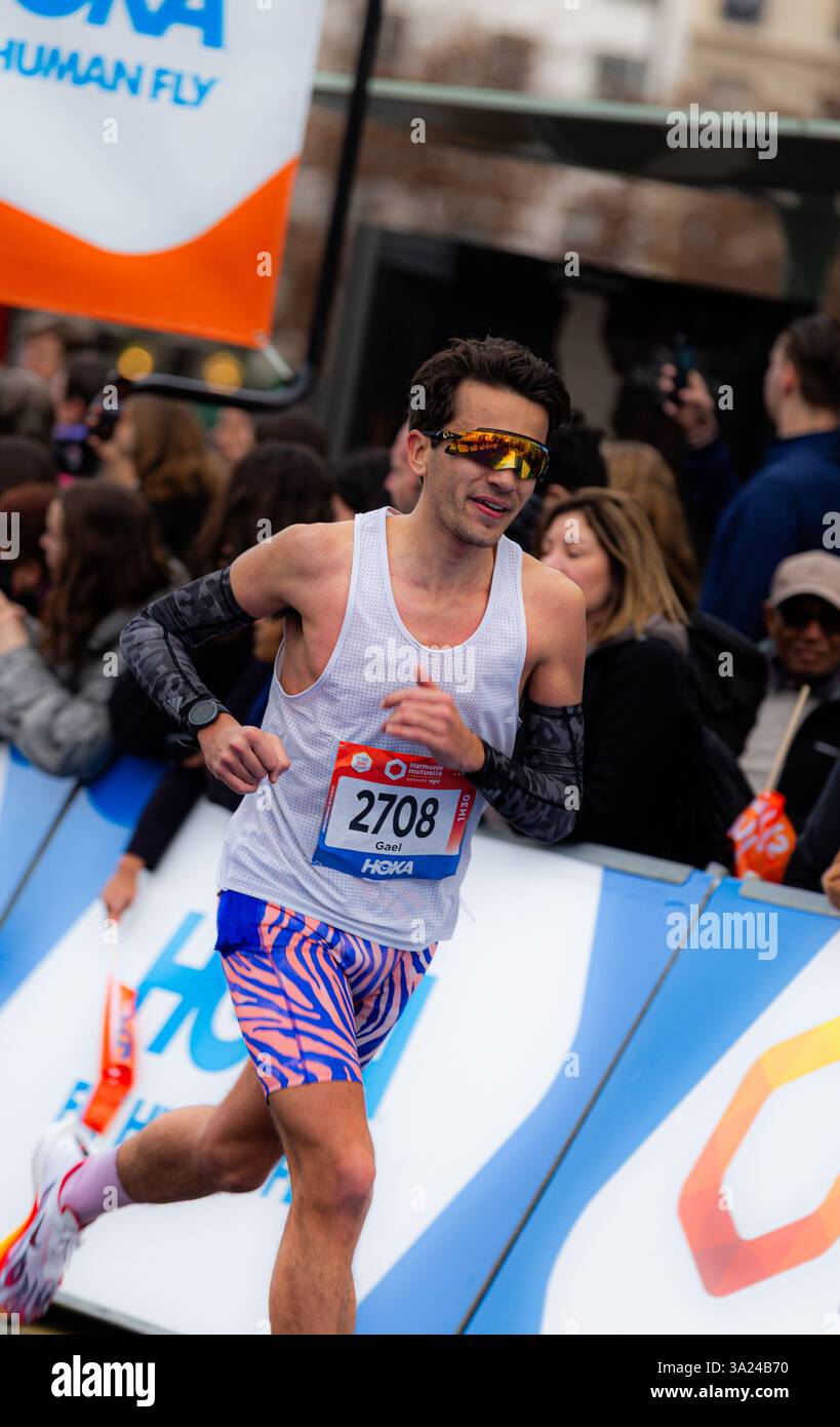 Paris, France. 09th Mar, 2025. Paris, France, March 9th, 2025 Runner ...