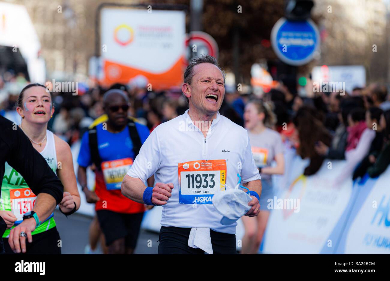 Paris, France, March 9th, 2025 Runner (11933) at the Harmonie Mutuelle ...