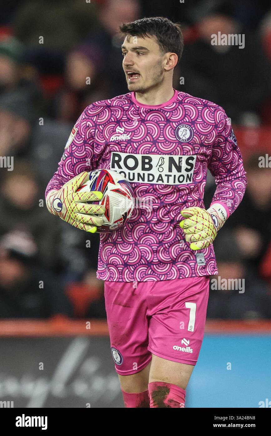Max O'Leary of Bristol City during the Sky Bet Championship match ...