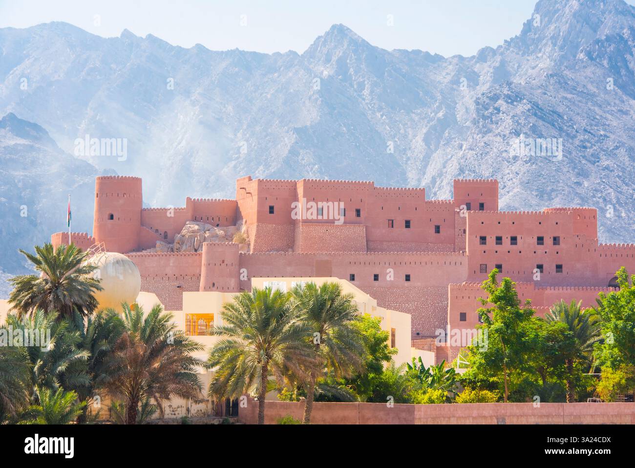 Fort de Nakhal, Sultanat d'Oman, Péninsule arabique, Moyen-Orient ...