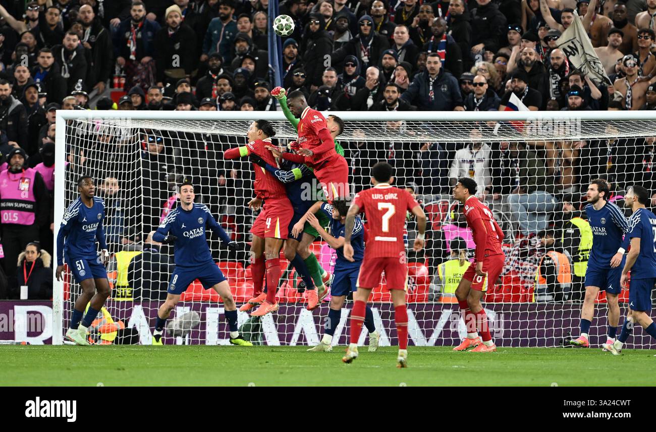 Liverpool, UK. 11th Mar, 2025. Gianluigi Donnarumma of Paris St Germain ...