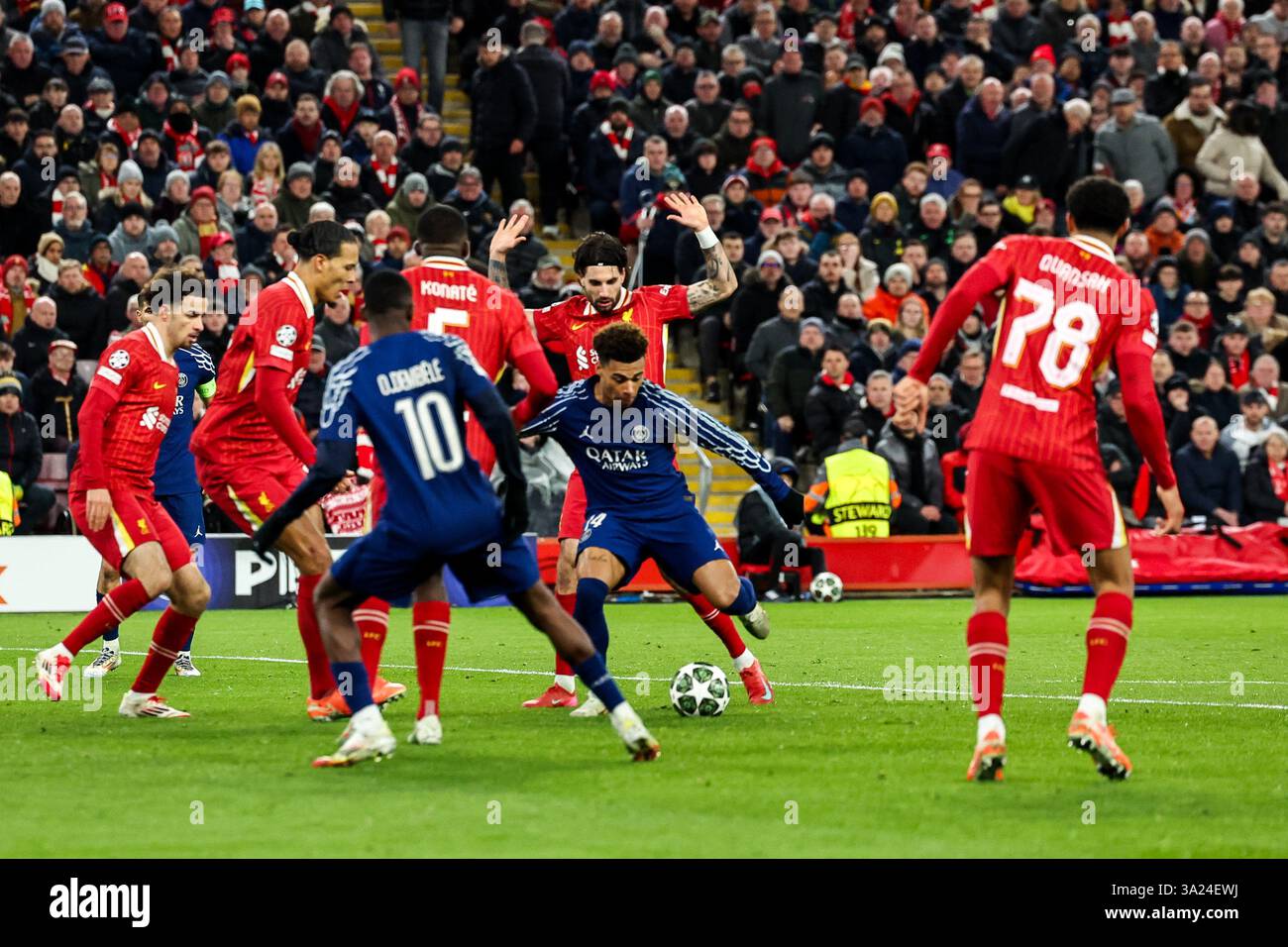 Desire doue paris saint hi-res stock photography and images - Alamy