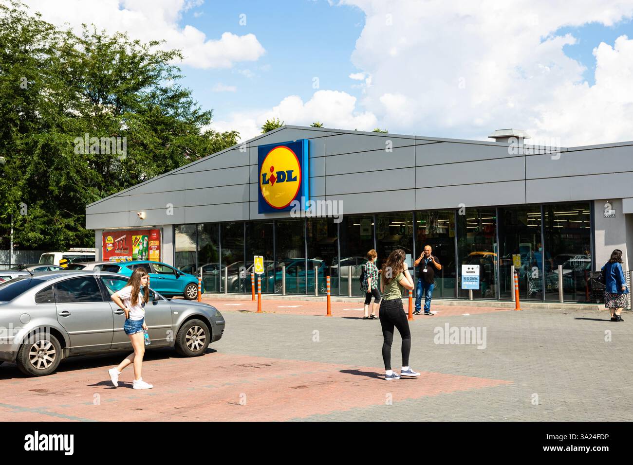 LIDL supermarket and logo. Lidl store in Bucharest, Romania Stock Photo ...