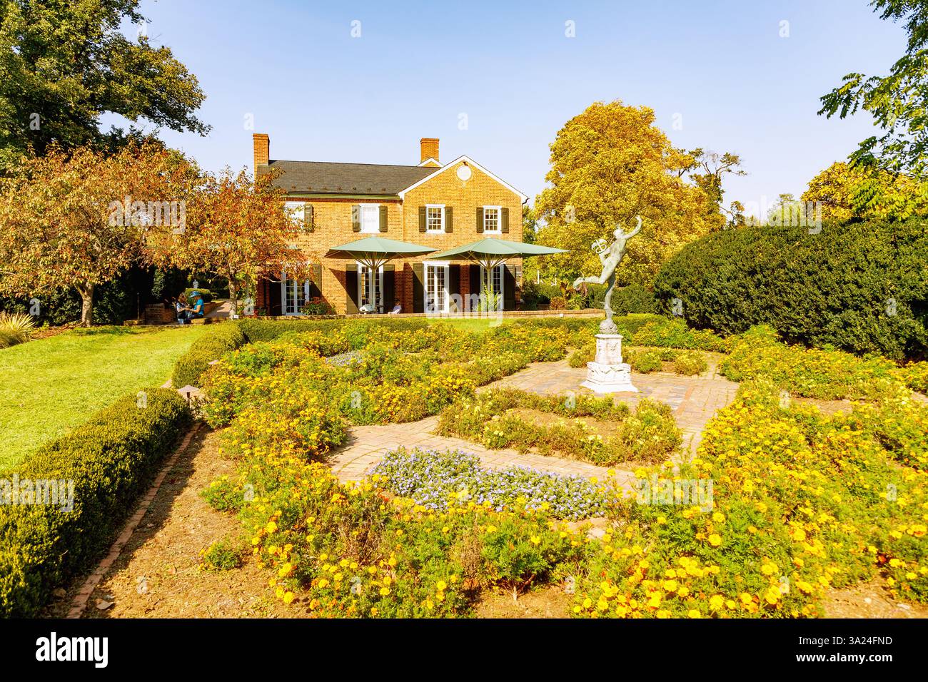 Museum of the Shenandoah Valley with Glen Burnie House and Gardens in ...