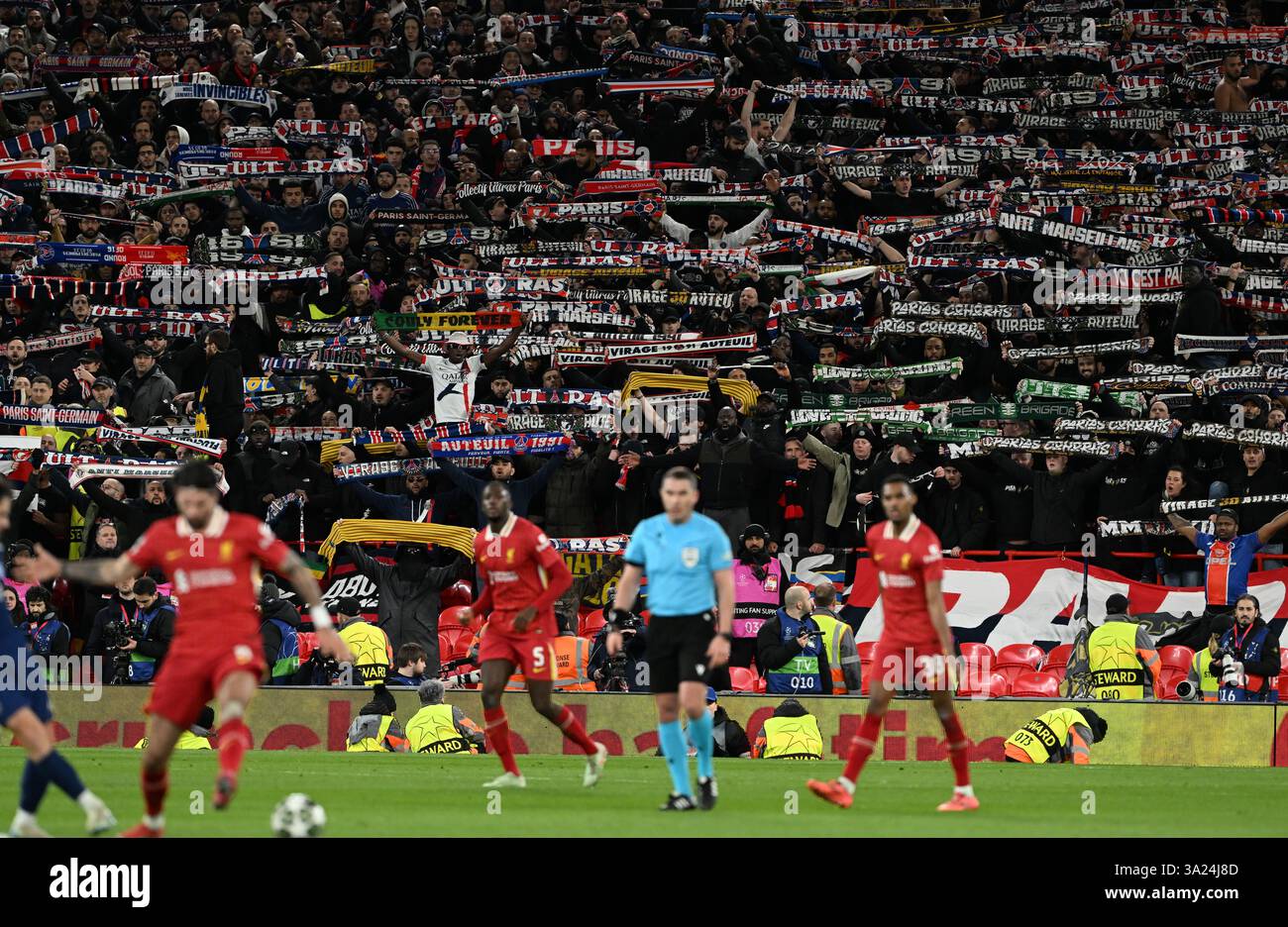 Liverpool vs psg 2025 hi-res stock photography and images - Alamy