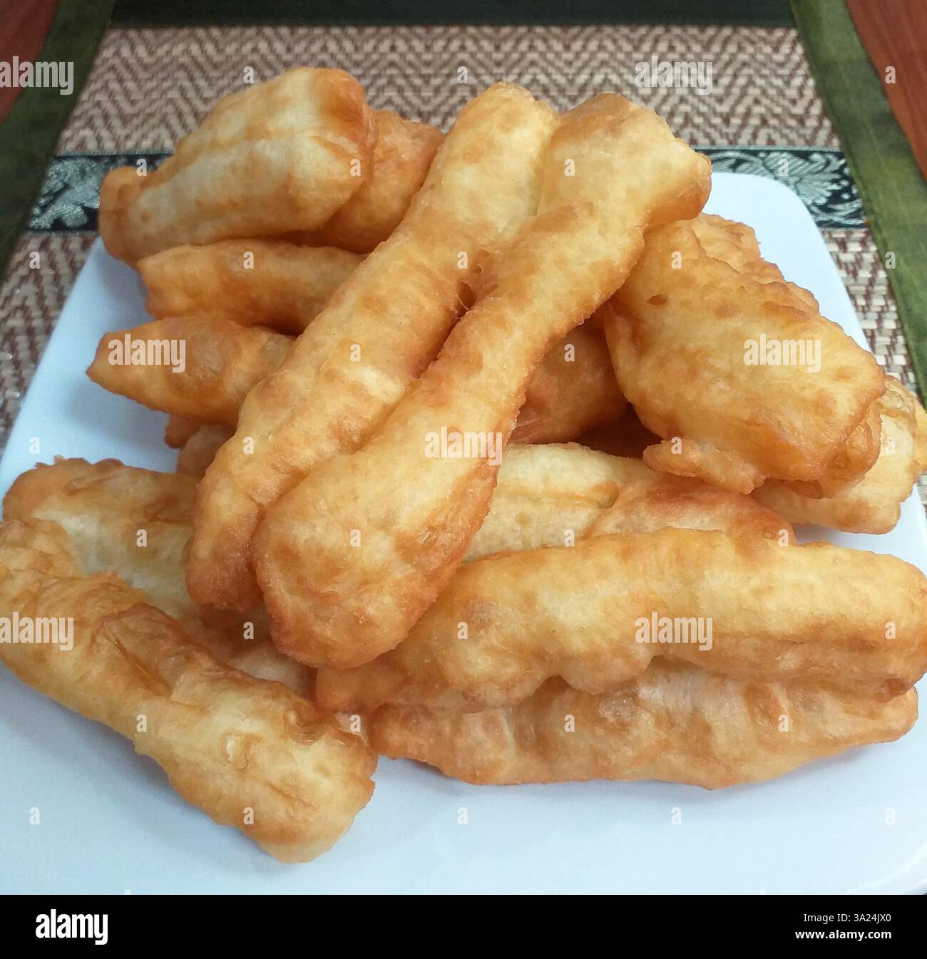 Chinese youtiao hi-res stock photography and images - Alamy