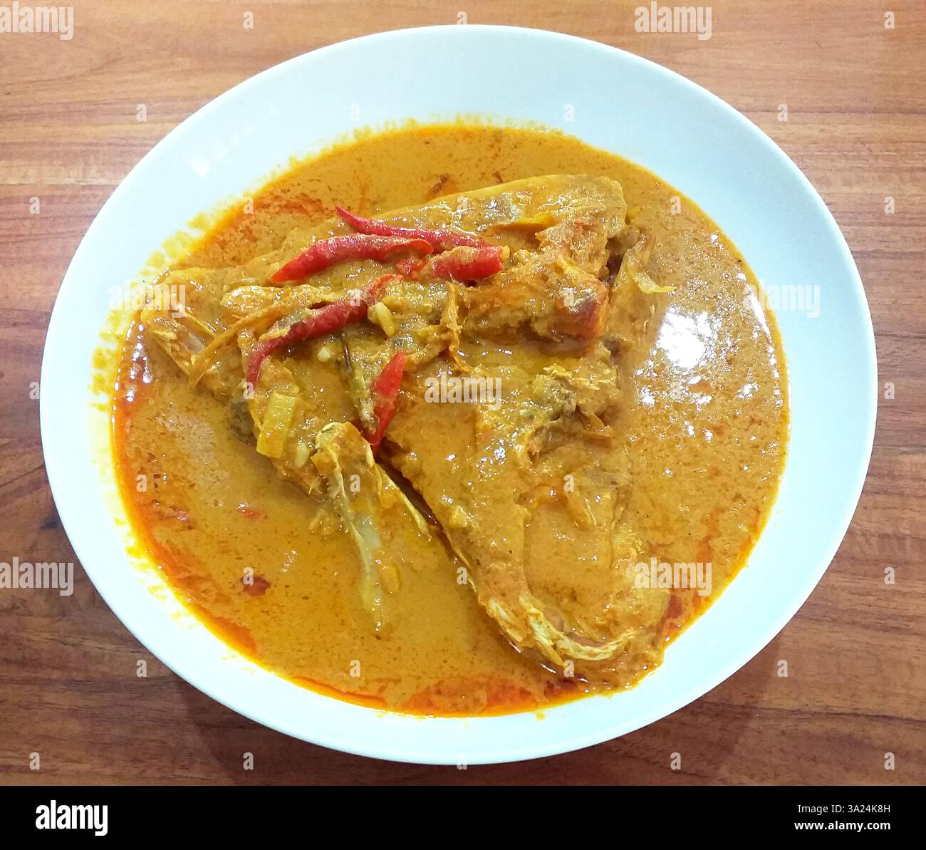 Indonesian Minangkabau Food - Fish Head Curry or Gulai Kapala Ikan ...