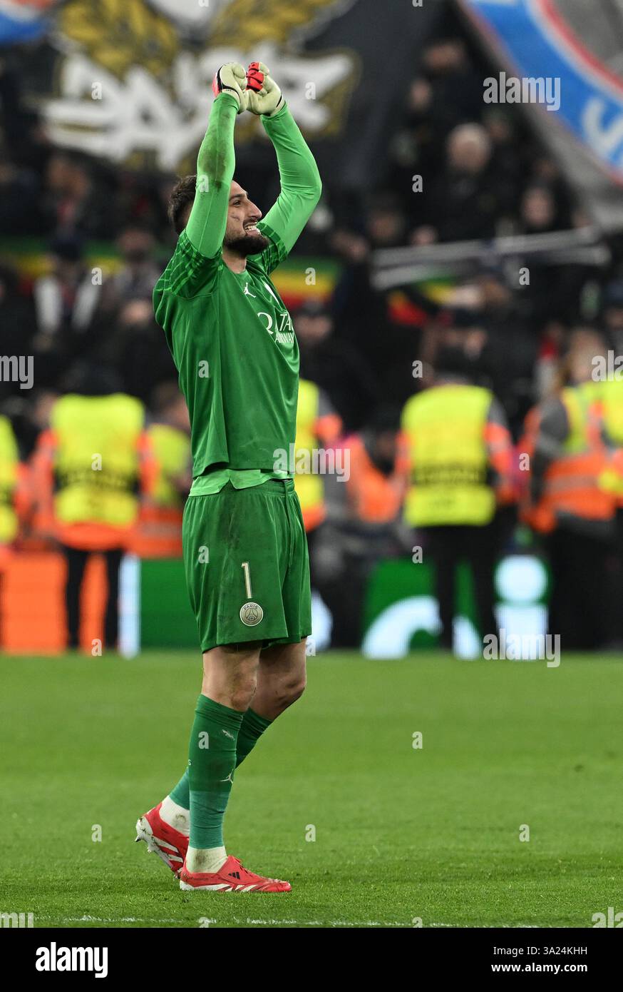 Liverpool, UK. 11th Mar, 2025. Gianluigi Donnarumma of Paris St Germain ...