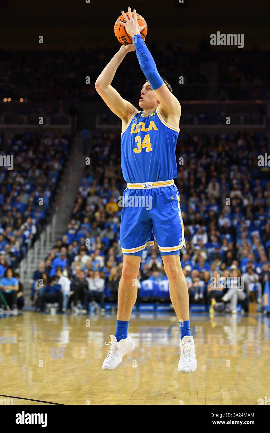 LOS ANGELES, CA - MARCH 08: UCLA Bruins guard Tyler Bilodeau (34) takes ...