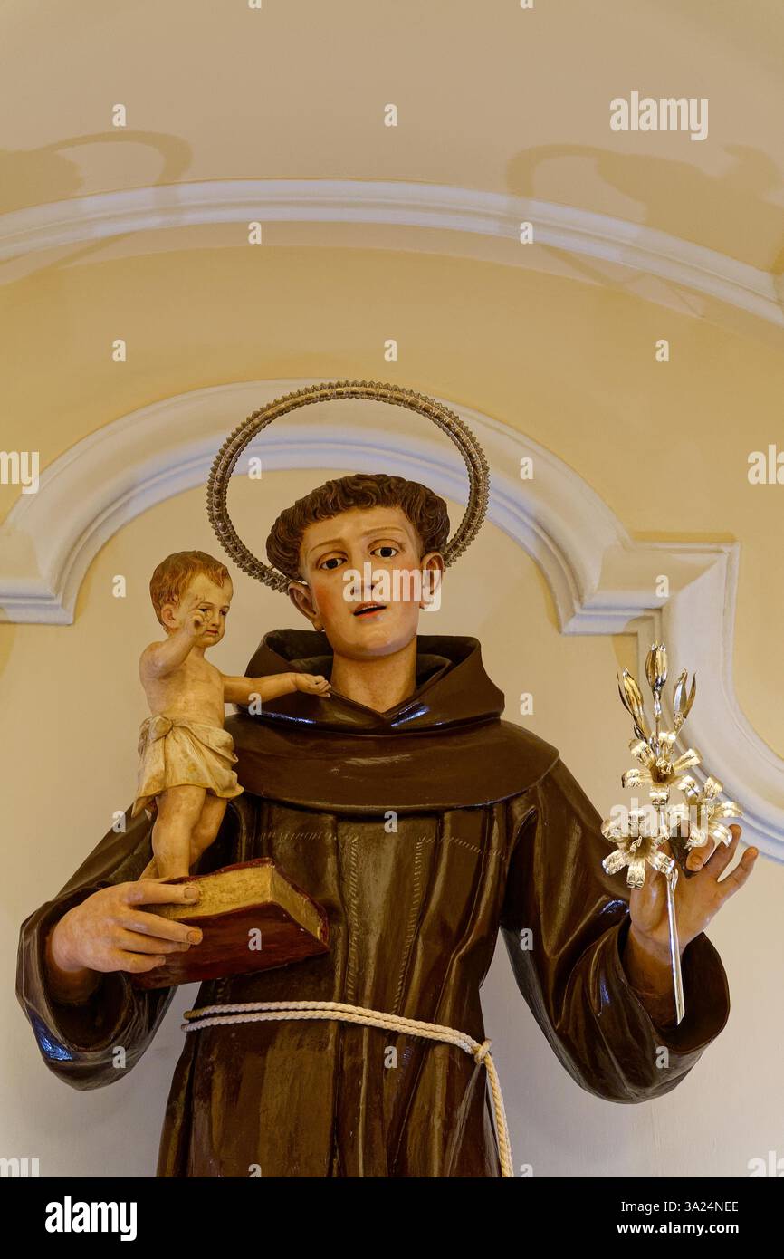 Statue anthony padua infant jesus hi-res stock photography and images ...