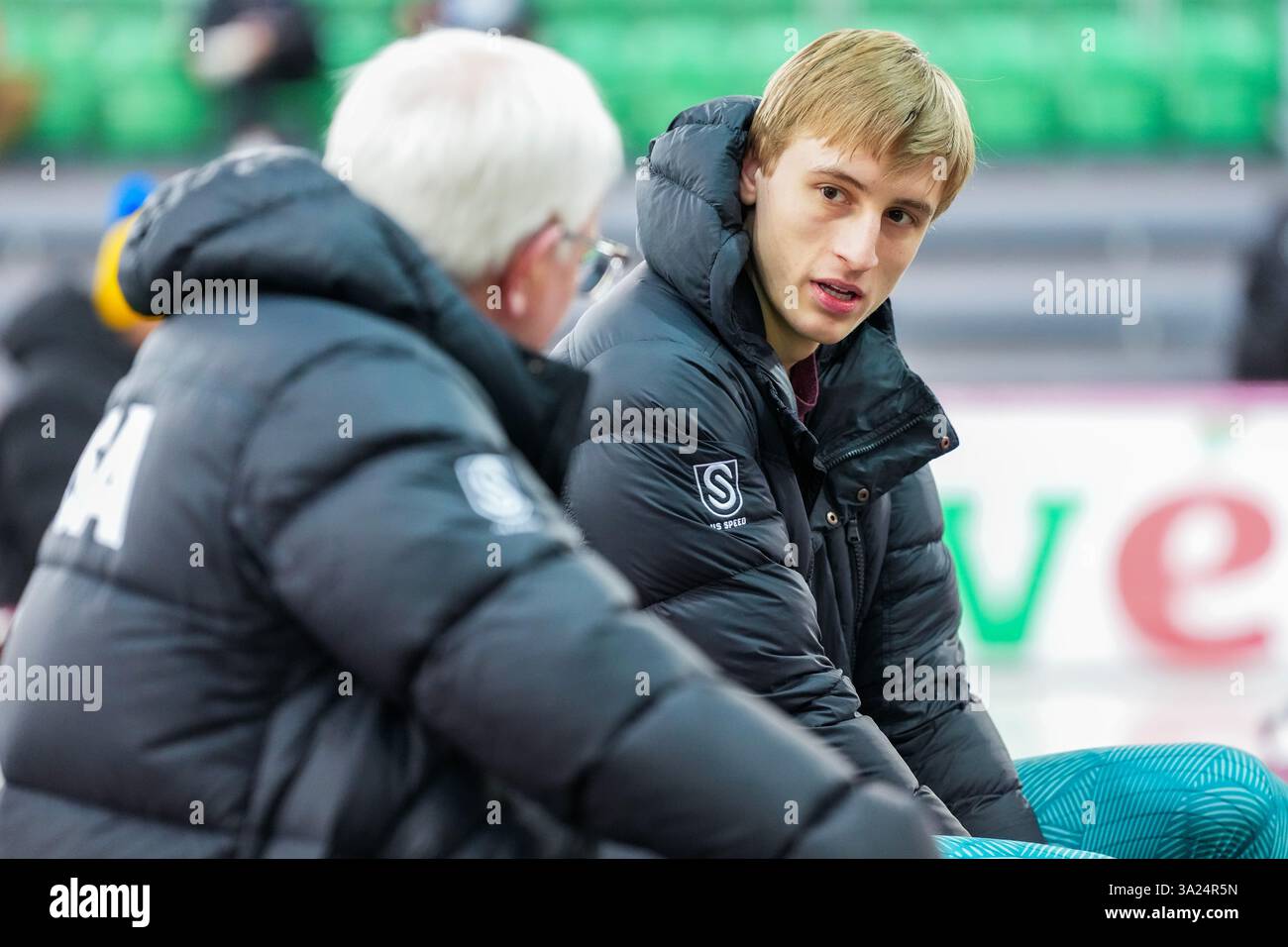 HAMAR, NORWAY - MARCH 11: Bob Corby, Jordan Stolz during the Training ...