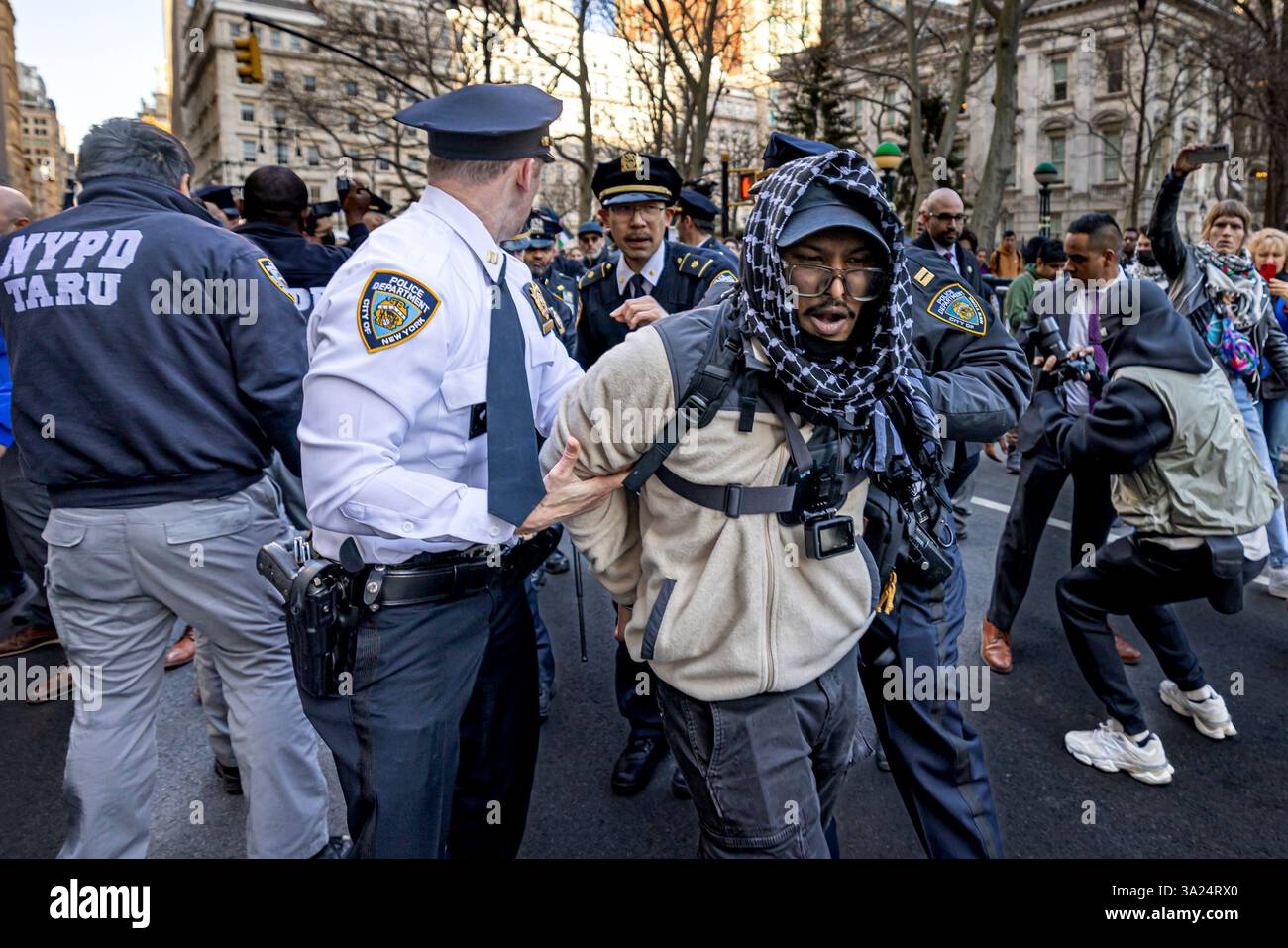 NEW YORK, NEW YORK - MARCH ?11: Hundreds of students pro-Palestine ...