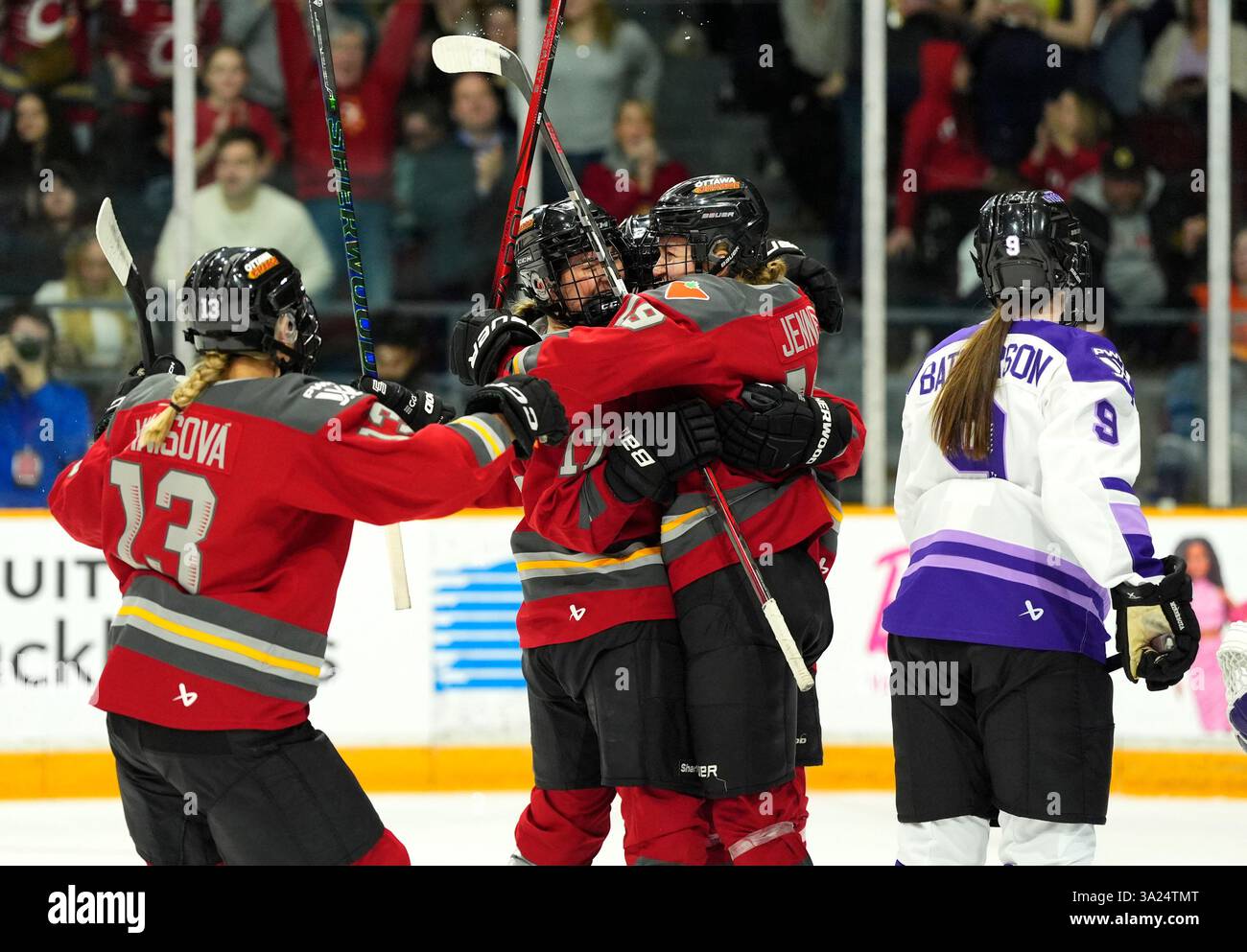 Ottawa, Canada. 11th Mar, 2025. Ottawa Charge's Brianne Jenner (19 ...