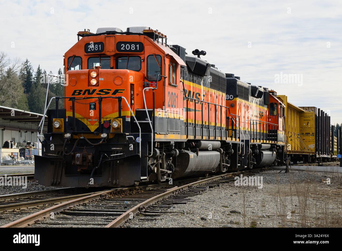 Arlington, WA, USA - March 7, 2025; BNSF GP38-2 locomotive working in lumber yard Stock Photo ...
