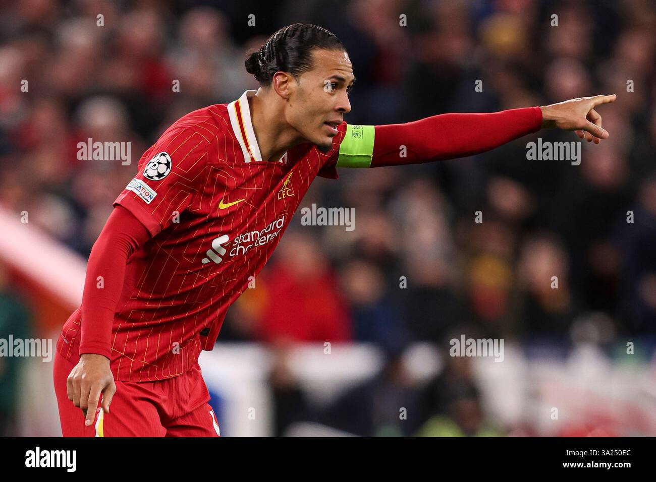 Virgil van Dijk of Liverpool gives instructions during the Liverpool FC ...