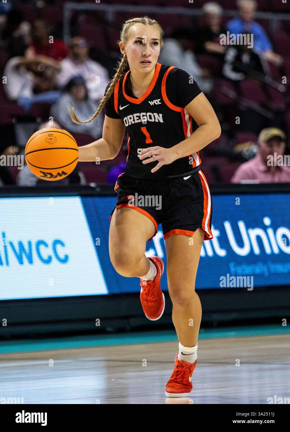 March 11 2025 Las Vegas, NV, U.S.A. Oregon State guard Kennedie Shuler ...