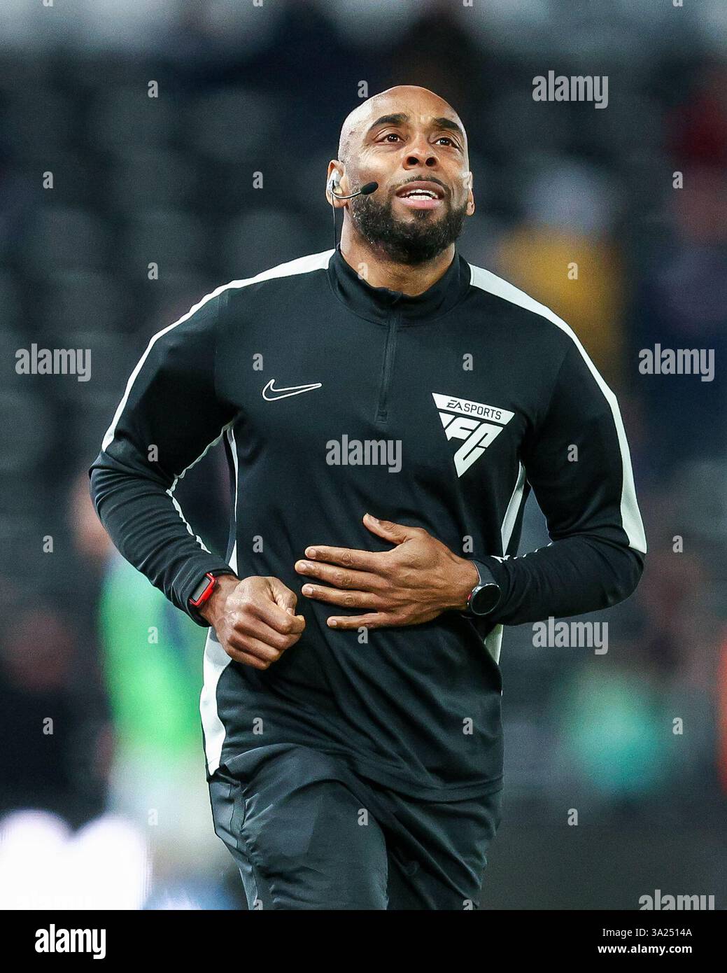 Referee, Sam Allison at warm up during the Sky Bet Championship match ...