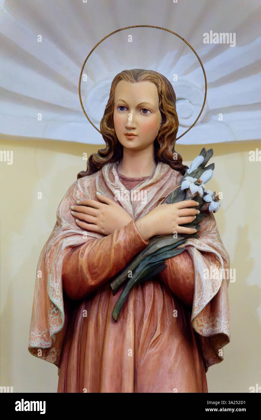 St maria goretti catholic church hi-res stock photography and images ...