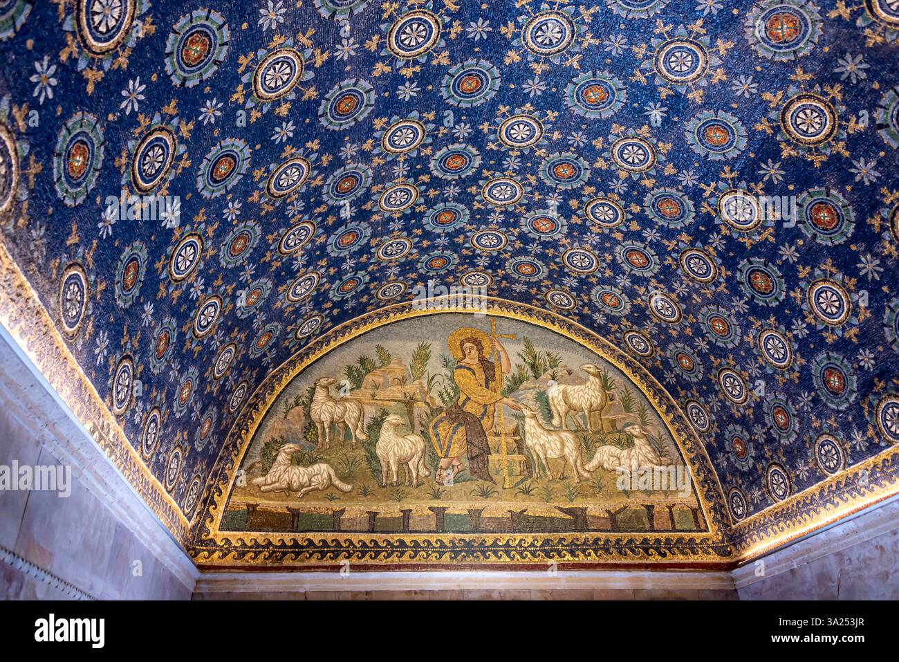 Mausoleo de europa hi-res stock photography and images - Alamy