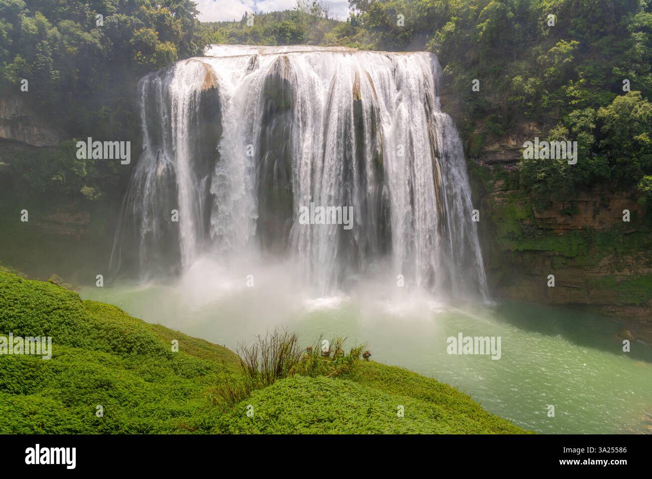 Huangguoshu Waterfall is located on the Baishui River in Guizhou ...