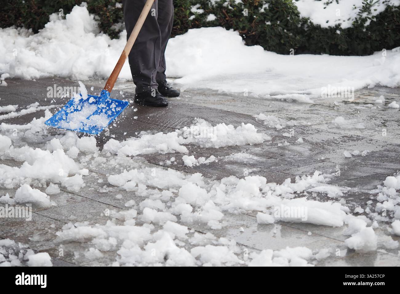 Snow removal process residential hi-res stock photography and images ...